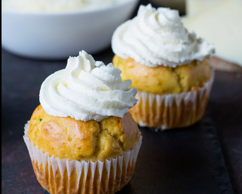 Muffin salati alla farina di ceci con mousse al Pecorino | Martarelli ...